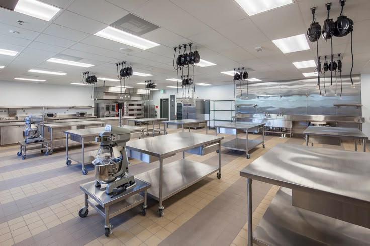 The Rise of Ghost Kitchens: A Sneak Peek into the Future of Food